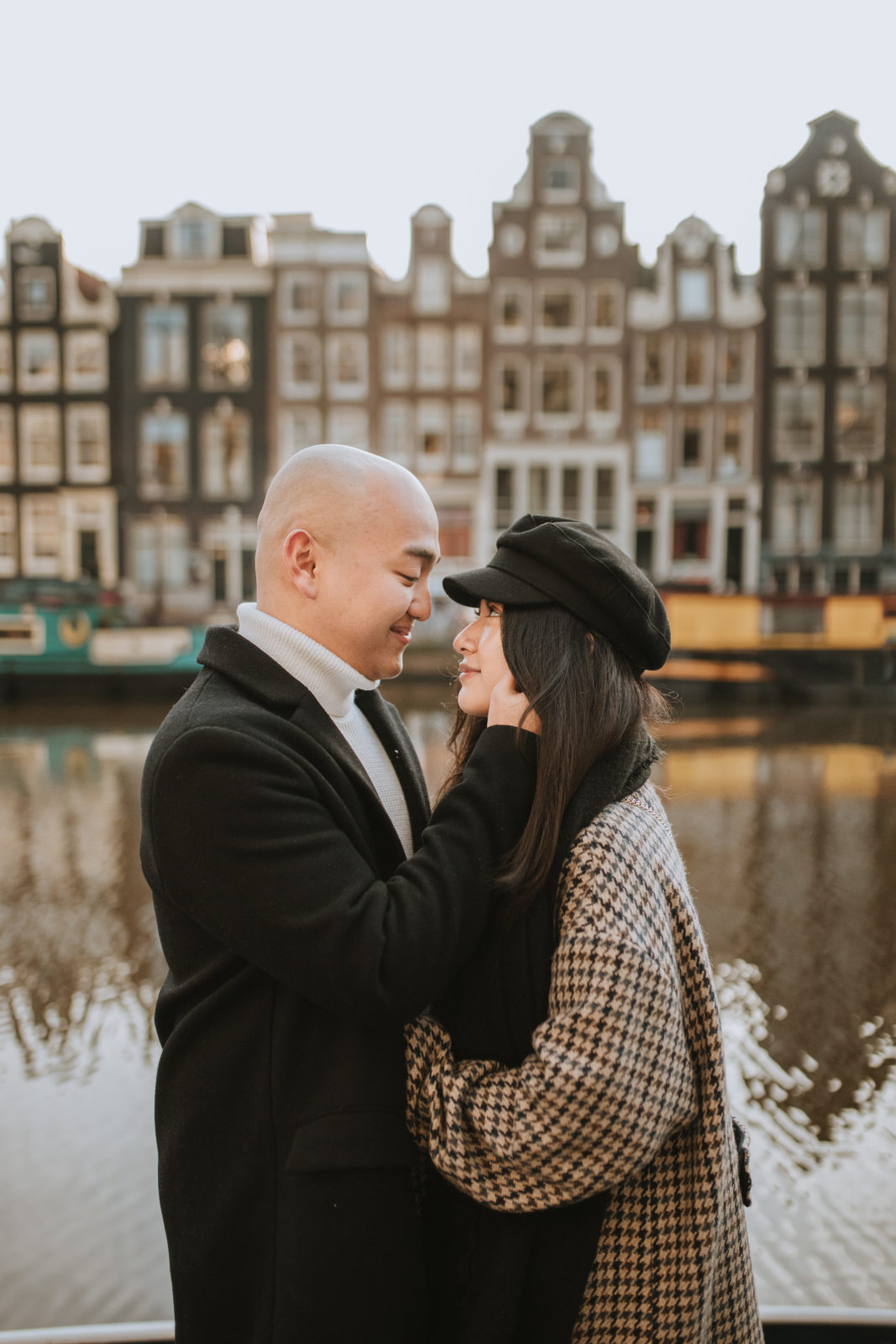 Amsterdam couple photoshoot | PORTRAITS BY JAYASRI - portraitsbyjayasri.com