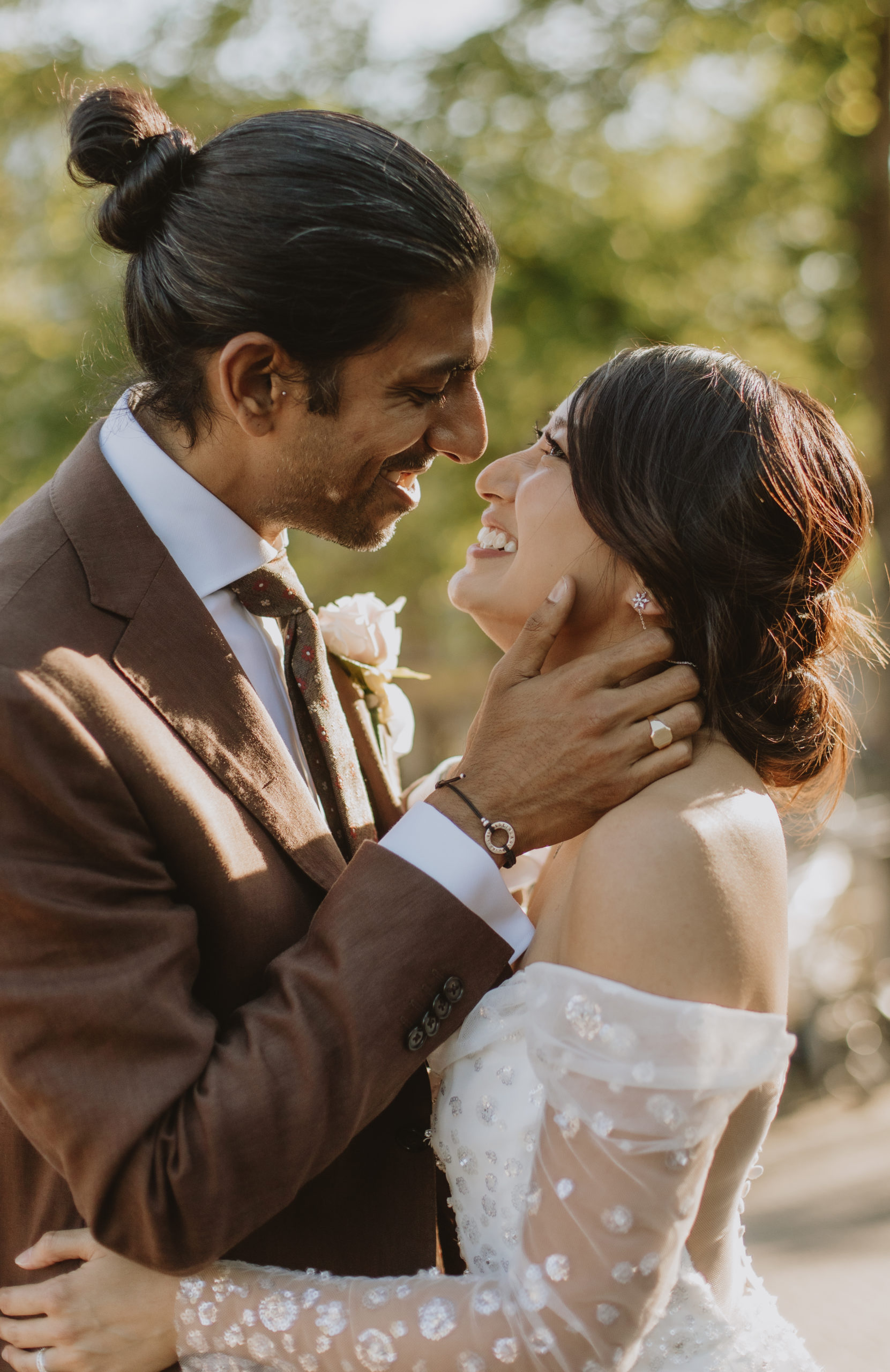 Amsterdam Elopement photographer | Veeny & Rajan - portraitsbyjayasri.com